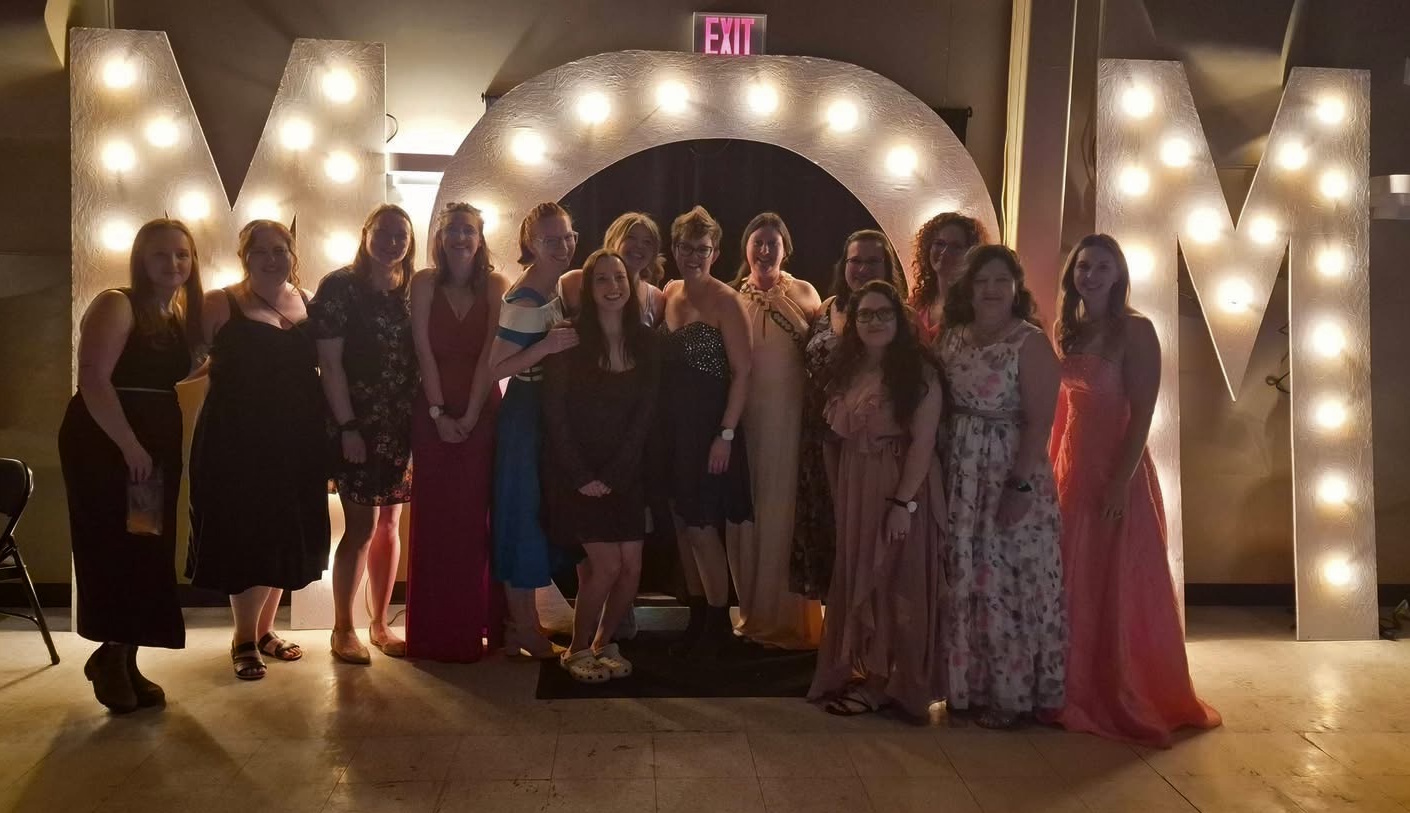 Mom Prom raises funds, builds community connections - PortageOnline.com ...