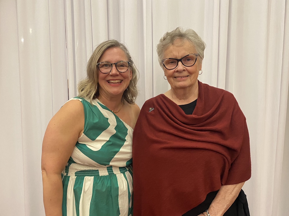 Boissevain artist-author, Lisa Heide receives Women of Distinction ...