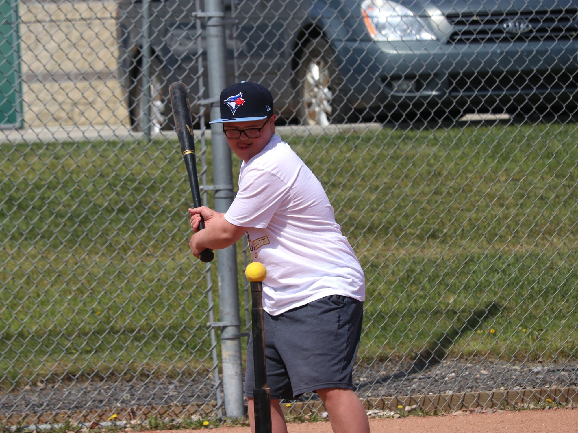 Foothills students come together for inclusive baseball day in Okotoks ...