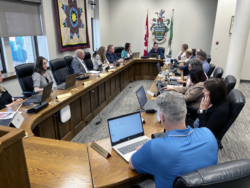 Portage council to weigh resolutions on Municipal Act, hydro costs and ...