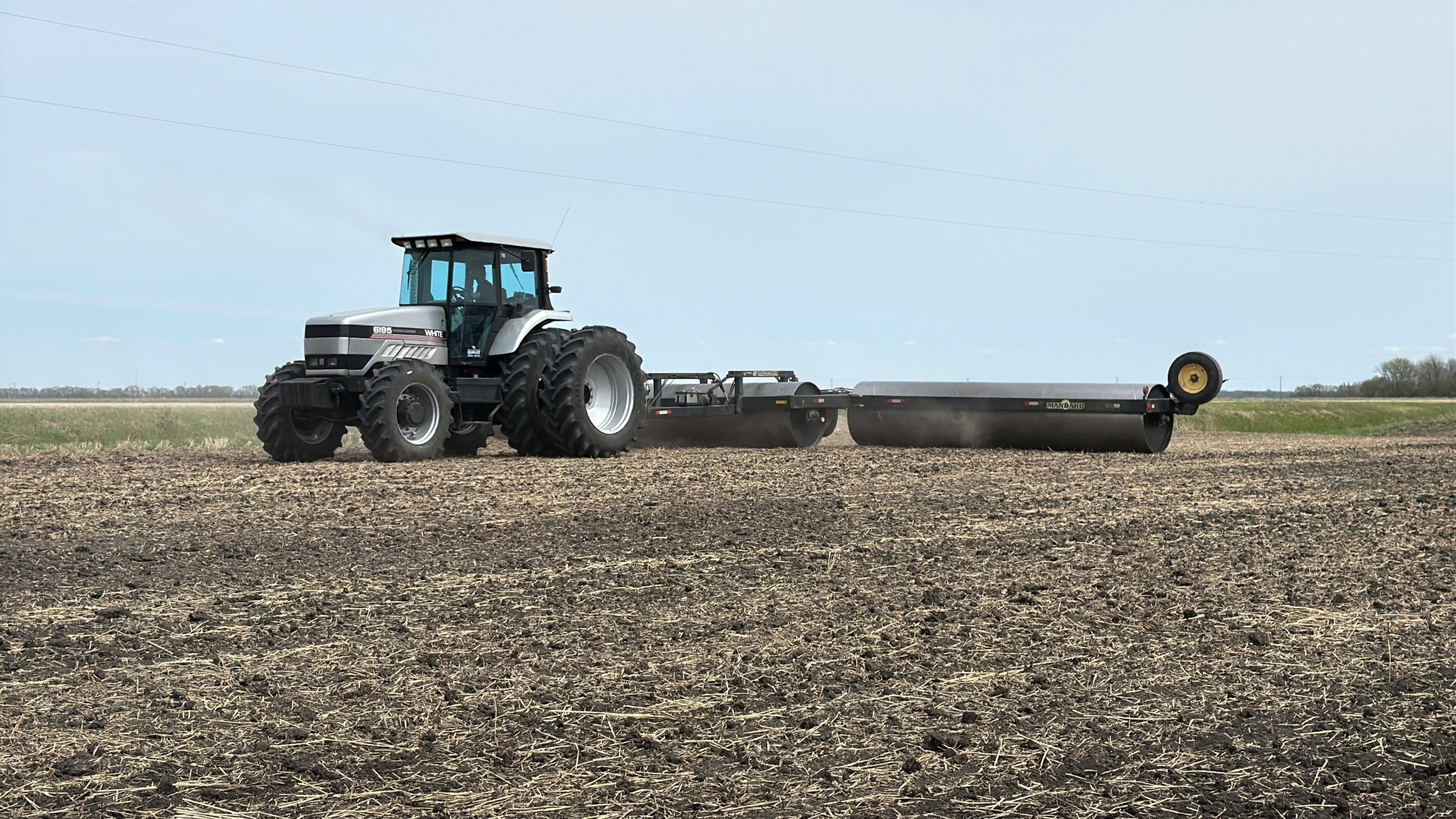 Seeding passes halfway mark in Manitoba - HighRiverOnline.com - Local ...