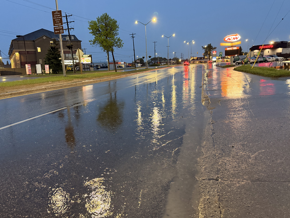 Severe storm sideswipes the southeast - SteinbachOnline.com - Local ...