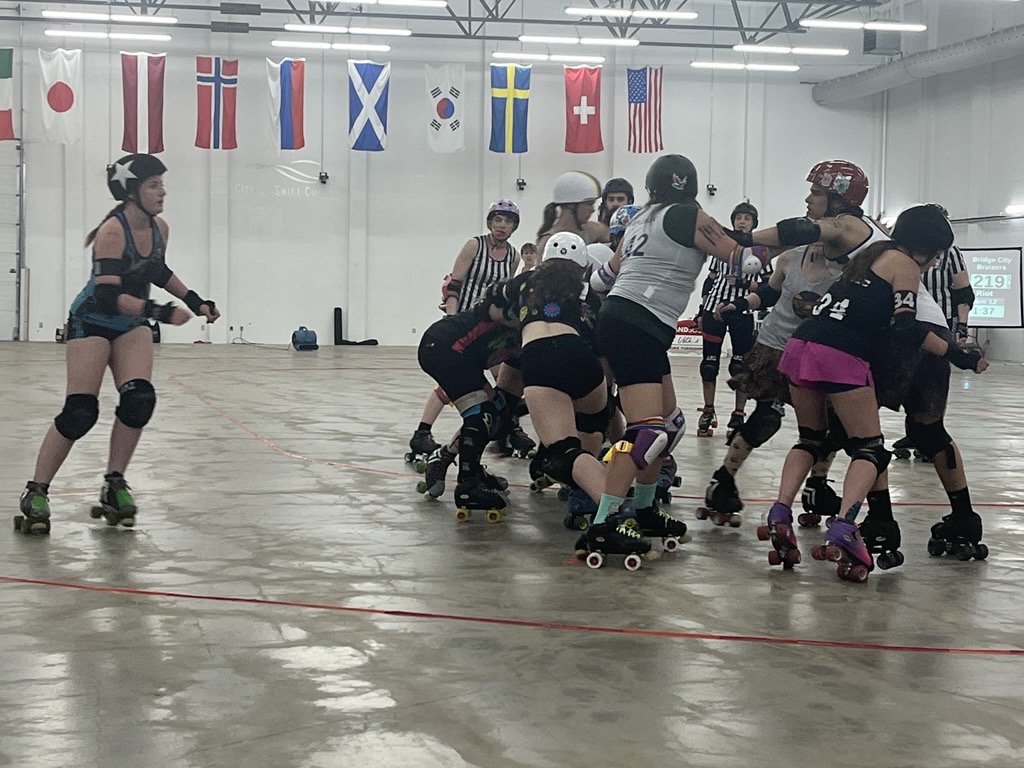 Redneck Betties split results at roller derby showcase ...