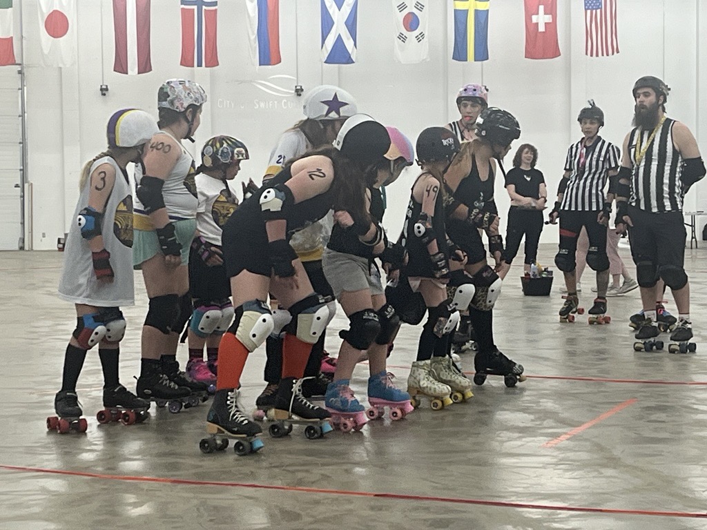Redneck Betties split results at roller derby showcase ...