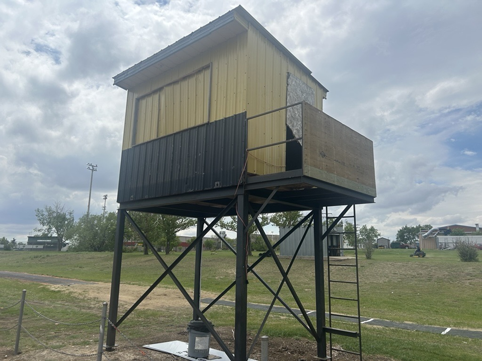 Community support powers new announcer's booth project at KCS ...