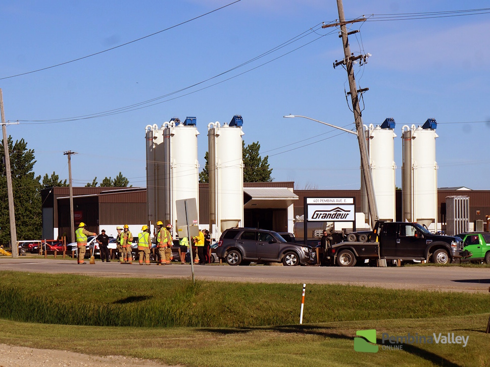 Winkler Police respond to collision on Pembina - PembinaValleyOnline ...