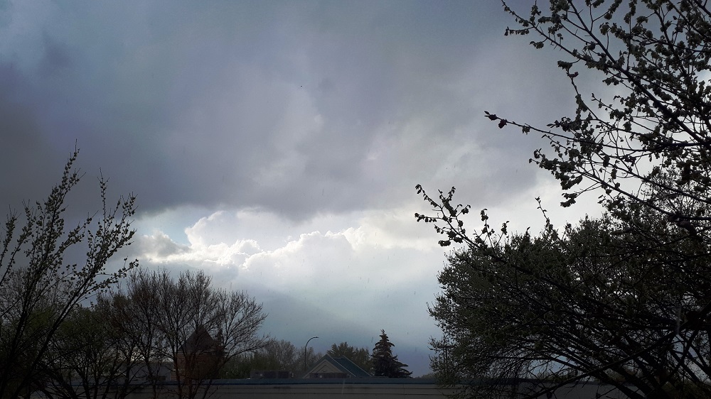 Golf ball-sized hail prompts orange-level storm warning near Vulcan ...